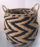 China Eco Friendly Seagrass Storage Basket 40x30cm Handwoven Water Hyacinth Organizer for sale