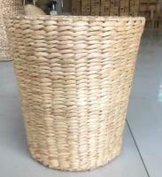 China Eco Friendly Seagrass Storage Basket 40x30cm Handwoven Water Hyacinth Organizer for sale