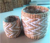 China Eco Friendly Seagrass Storage Basket 40x30cm Handwoven Water Hyacinth Organizer for sale