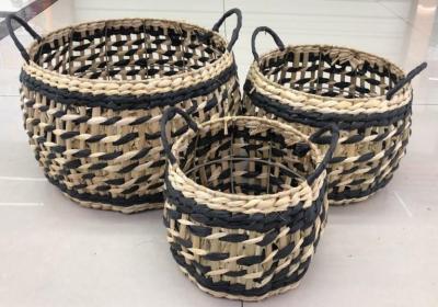 China Eco Friendly Seagrass Storage Basket 40x30cm Handwoven Water Hyacinth Organizer for sale