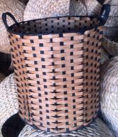 China Eco Friendly Seagrass Storage Basket 40x30cm Handwoven Water Hyacinth Organizer for sale
