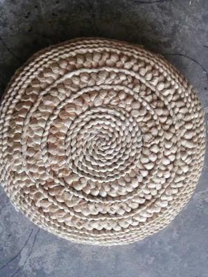 China Handwoven Natural Straw Seat Cushion 40cm Round Eco-Friendly Grass Stool Pad for sale