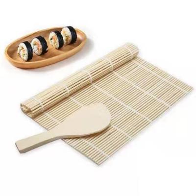 China Natural Water Hyacinth Woven Placemat 30cm Eco Friendly Handmade Seagrass Rattan Table Mat for sale