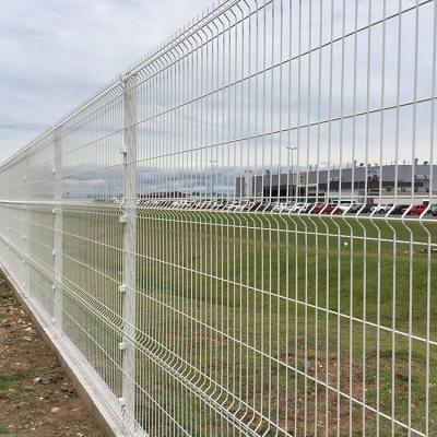 China Trellis Galvanised Square Mesh Fencing 2.4m Basketball Court Net Fence for sale