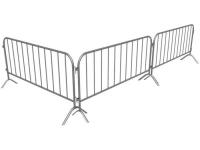 China 32mm 2.3m 2.5m Crowd Control Fencing Galvanised Crowd Control Barriers lamp farm for sale
