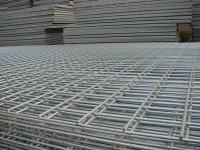 China GBW Hot Dipped Galvanised Welded Wire Fence Mesh Rolls 2x1x1m for sale
