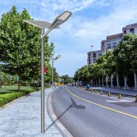 China 2000 Lumens Solar Powered Street Lights Aluminum Alloy -20℃-60℃ For Parking Lot for sale