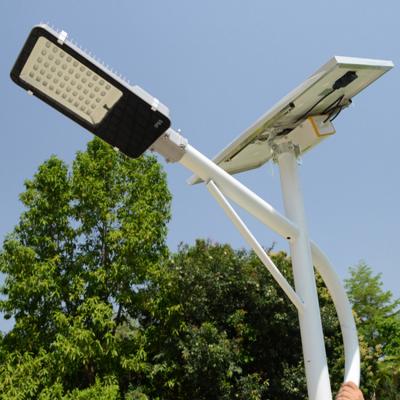 China Solar Energy Aluminum Alloy Powered Street Light 150lm/W for sale