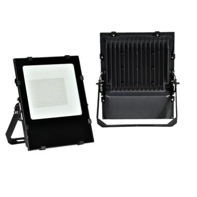 China Aluminum Portable 100w Square LED Floor Standing Parking Lot Flood Light 2700K-6000K for sale