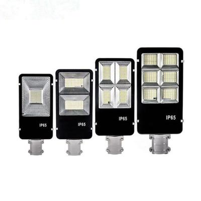 China 200W Solar Panel Semi-Integrated Street Light With Dusk-To-Dawn Control 3.2V 36AH 6500K for sale