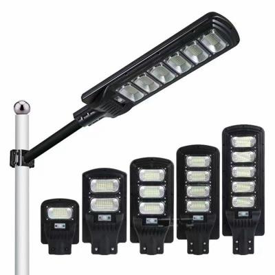 China 25.6V Integrated Solar Street Light IP65 Waterproof Level Installation Height 9 - 12m for sale