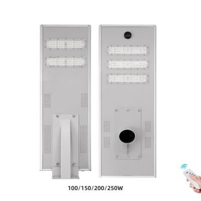 China 80 - 200W Aluminum Alloy Integrated Solar Street Light Lighting Time More Than 12 Hours for sale