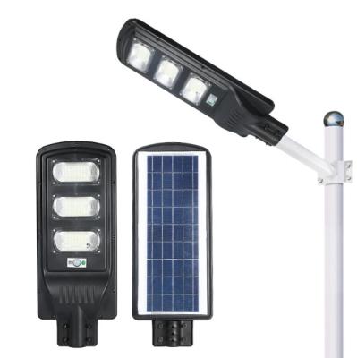 China Aluminum Alloy All In One Solar Lamp For All Conditions Battery Capacity 25.6V 32Ah / 48Ah for sale