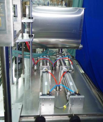 China High Accuracy Automated Bottle Filling Machine with Low Power Consumption for sale