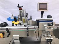 China Good Quality Fully Automatic Round Bottle Labeling Machine / Sticker Self Adhesive for sale