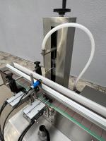 China Automatic Linear Tabletop Filling Capping Machine 100ml Cream Oil Magnetic Pump for sale