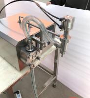China 10BPM To 20BPM Tabletop Bottle Filling Machine Servo Motor Sauce for sale