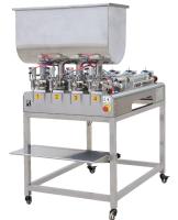 China Semi Auto 100ml Pneumatic Bottle Filling Machine 500ml 1000ml for sale