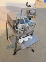 China 5L To 20L Tabletop Liquid Filling Machine Semi Auto Two Heads for sale