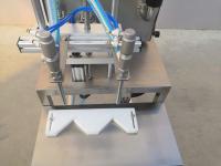 China SS316 100ml To 5000ml Water Bottle Filling Machine , Shampoo Bottle Filling Machine for sale