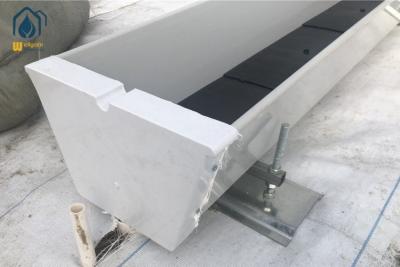 China White Strawberry Growing Troughs Vertical Planting Greenhouse Trough Large for sale