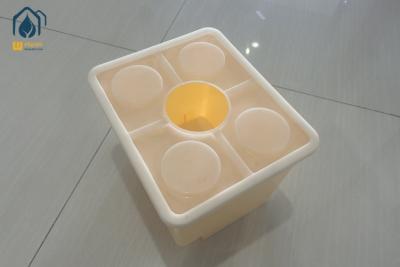 China Plastic Hydroponic Bucket Systems 11L Dutch Bucket System Square For Bigger Plant Growing for sale