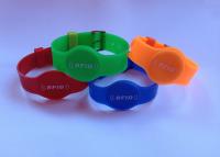 China OEM RFID Silicone Wristband EM4100 125kHz Adjustable 65mm 74mm 62mm for sale