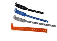China Disposable PVC RFID Wristband 13.56MHz Waterproof Adjustable Hospital Event Access Control 350x15mm for sale