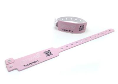 China UHF Soft RFID PVC Wristband Waterproof IMPINJ M4QT 254x25.5mm for sale