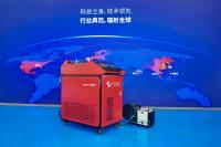 China SERVO-MOTOR Handheld Laser Welder 1000W 1500W 2000W 3000W with WATER COOLING Cooling Mode for sale