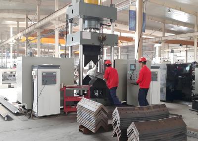 China Hydraulic CNC Angle Steel Bending Machine HQ250-700 1600kN 700mm Plate Width for sale