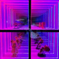 China Customized Size Infinite Magic Mirror Display Cabinet for Commercial Store Decoration for sale