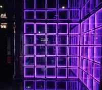 China Outdoor Abyss Mirror Light The Perfect Combination of Neno Lights and Hologram Fan for sale
