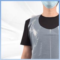 China Disposable PE Apron 71x116cm Oil Stain Resistant Waterproof Polyethylene Apron for sale