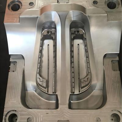 China Automotive Tail Light Lens Injection Mold for sale