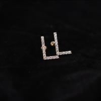 China Customized 18K Gold L Letter Earrings with 1-3 Carat IGI GIA Lab Grown Diamonds for Anniversary Wedding Gifts for sale
