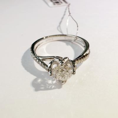China Custom 18K Gold Lab Grown Diamond Engagement Ring 0.5-3 Carat with IGI GIA Certification and Four-Claw Flower Design for sale
