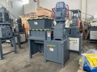 China Industrial Double Shaft Shredder 4KW 110-130kg/h Heavy Metal Plastic Crusher for sale