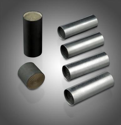 China Honeycomb Ceramic Universal Motorcycle Catalytic Converter 400 CPSI for sale