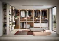 China Custom Walk In Wardrobe Closet Modern Open Design Without Doors 2400mm Height for sale