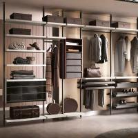 China Modern Walk-in Wardrobe Storage Closet 18mm Solid Wood Custom Size for sale
