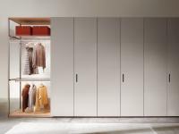 China Modern Storage Wooden Wardrobe Closet Bedroom Furniture with Hinged Doors 20 40 Days Lead Time for sale