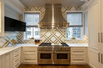 China Classic White Rustic Solid Wood Kitchen Cabinet Organizer with Custom Handles - 20-40 Day Lead Time for sale