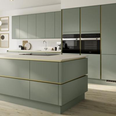 China Modern Matte Handleless Green Kitchen Cabinet 18mm Plywood Modular Design with Lacquer Finish for sale
