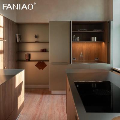 China 304 Stainless Steel Wood Grain Kitchen Cabinet 18mm Thickness Waterproof Villa Custom Design for sale