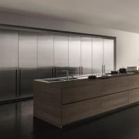 China Custom Smart Kitchen Cabinet Sets with 304 Stainless Steel and Wood Grain Island - 18mm Cabinet Thickness for sale