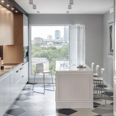 China Luxury Matt White Lacquer Kitchen Cabinet Set 18mm MDF Melamine for Villa Renovation for sale