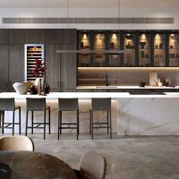 China Custom Modular Solid Wood Walnut Veneer Kitchen Cabinet Set with Soft Close 18mm for sale