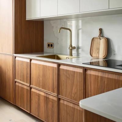 China Solid Ash Wood Kitchen Cabinets Light Brown Luxury Design Custom Sizes Soft Close Hinges for sale