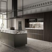 China Custom Kitchen Cabinet Set with Island Lacquer Finish 18mm E1 Grade Wood for Villa for sale